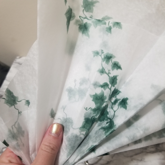 Office | New Waxed Tissue Paper Ivy Print 20 Sheet | Poshmark